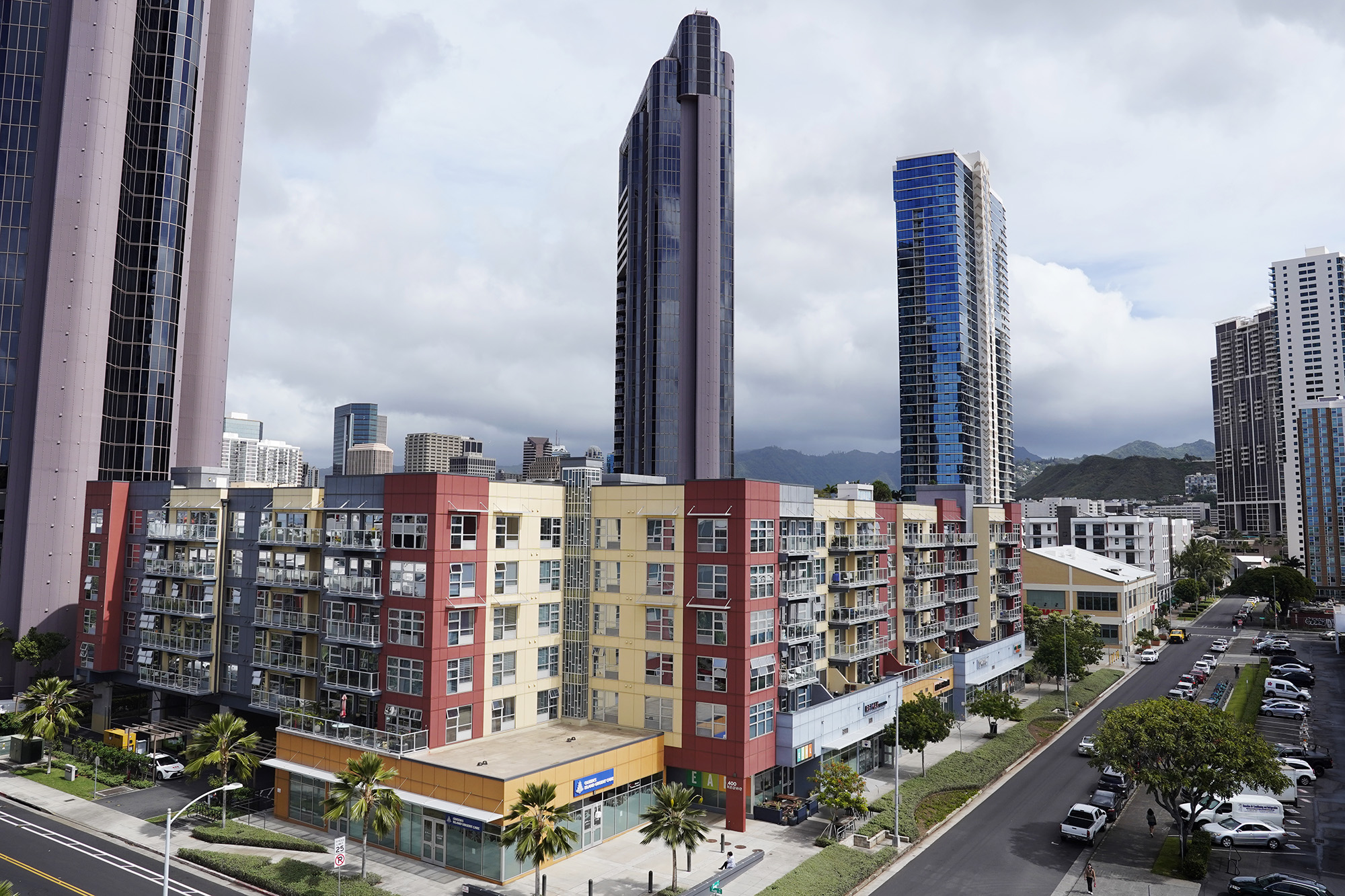 This State Agency Transformed Kakaako. Should It Do The Same For ...